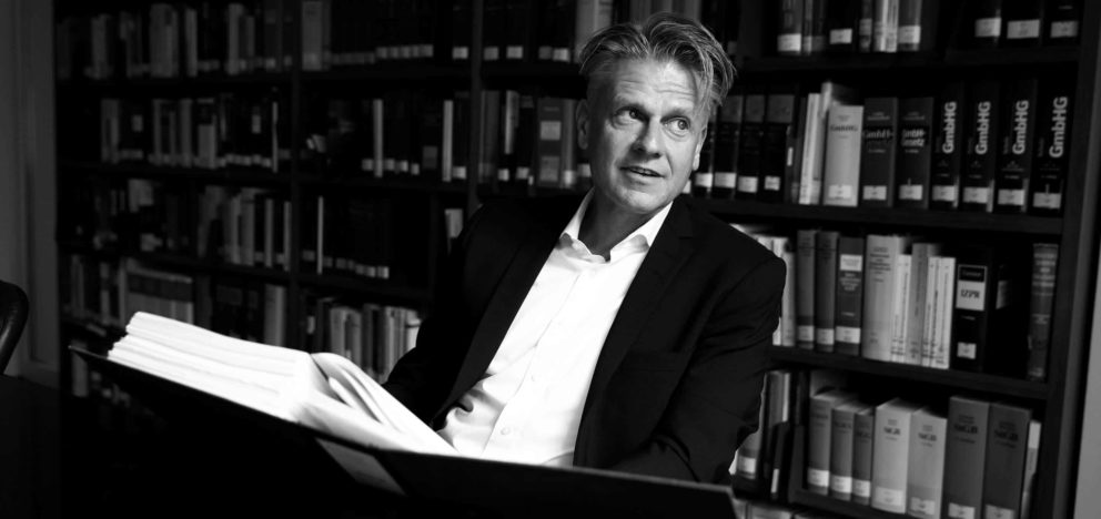 Dr. Christian Preetz Rechtsanwalt - BUSE