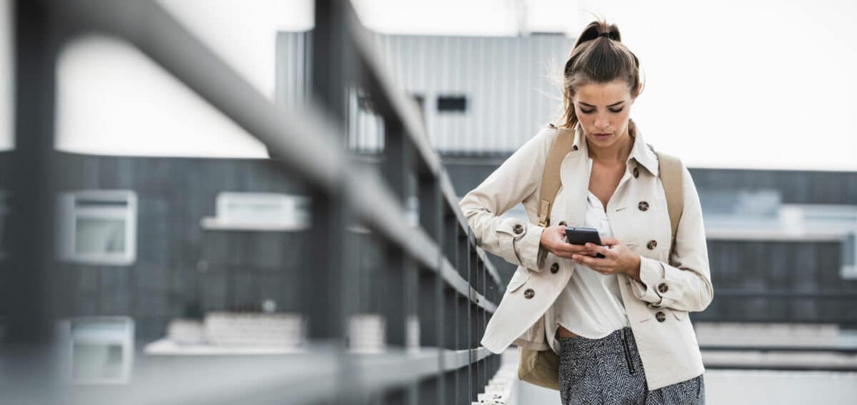 SMS messages from employers when off work. - BUSE